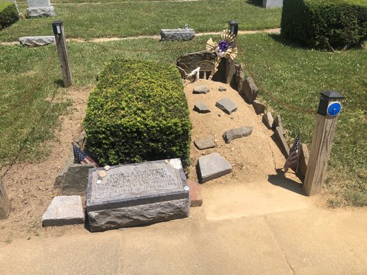 NEW MONTEFIORE CEMETERY - Updated October 2025 - 12 Reviews - 1180 ...