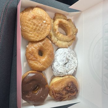 THOMAS DONUT & SNACK SHOP - Updated May 2024 - 551 Photos & 844 Reviews ...