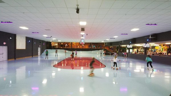 HIGH ROLLER SKATING CENTER OF EAU CLAIRE - Updated January 2026 - 3120 ...
