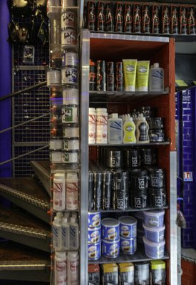 BOXXMAN - Updated January 2026 - 2 rue de la Cossonnerie, Paris, France ...