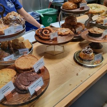 ONE HOUSE BAKERY - Updated December 2024 - 1555 Photos & 1005 Reviews ...