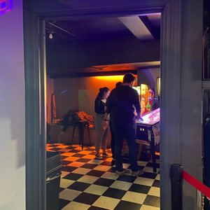 CELLAR DOG - 14 Photos & 23 Reviews - 75 Christopher St, New York, NY ...