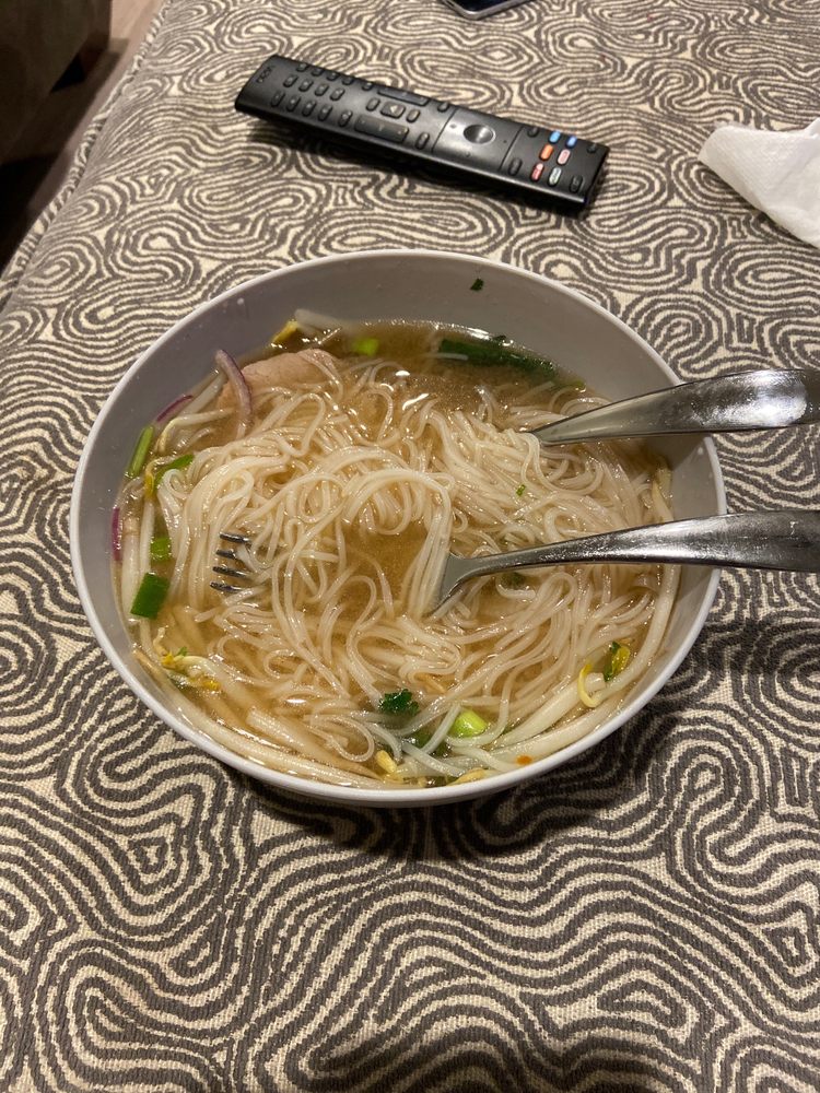 PHO NGON 999 - 53 Photos & 57 Reviews - 2615 W Pioneer Pkwy, Grand ...