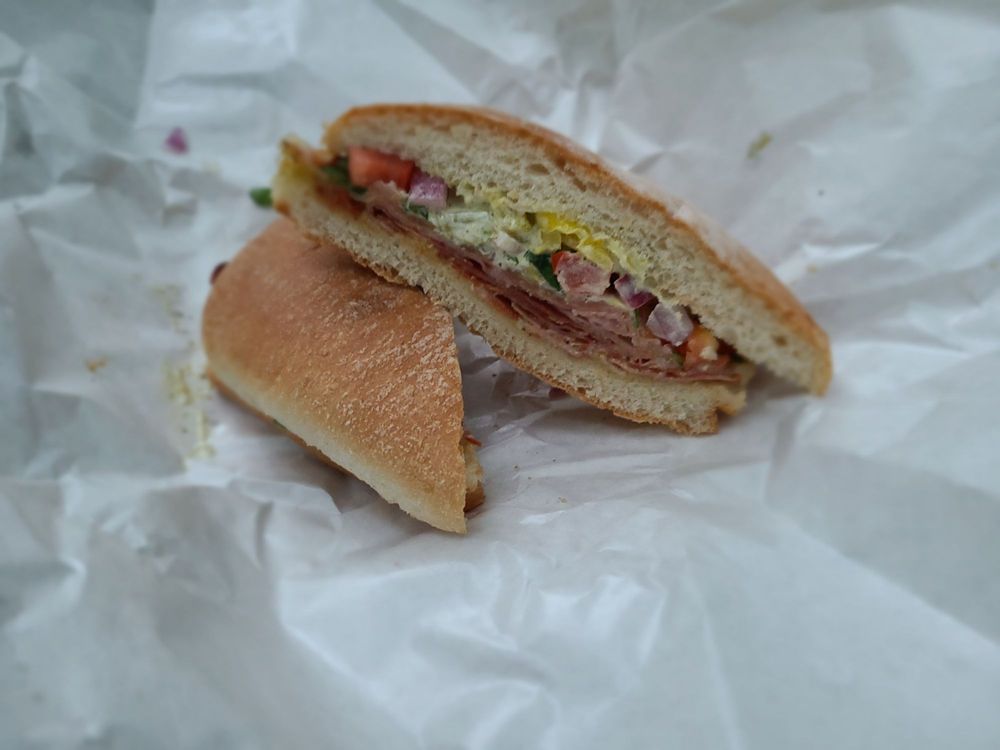 SMILING MOOSE ROCKY MOUNTAIN DELI - Updated July 2024 - 32 Photos & 19 ...