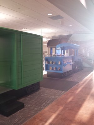 OAK CREEK PUBLIC LIBRARY - Updated December 2025 - 18 Photos - 8040 S ...