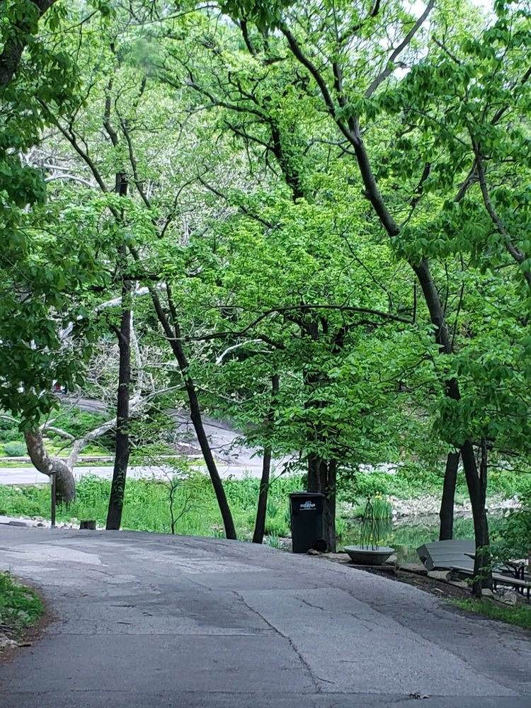 REECE NICHOLS COUNTRY CLUB PLAZA - Contact Agent - 12 Photos - Real ...