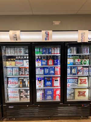 QUICK MART - Updated May 2024 - 17 Photos - 7518 Clarendon Hills Rd ...