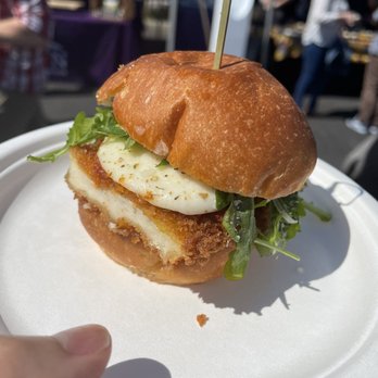 THE REDD - Updated December 2025 - 64 Photos & 12 Reviews - 831 SE ...