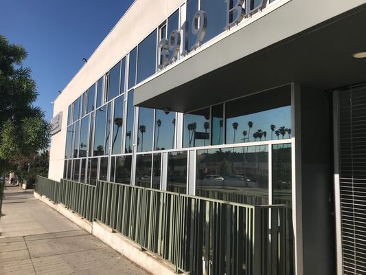 MICHAEL SAMPSON, MD - Updated October 2025 - 35 Reviews - 3919 Beverly ...