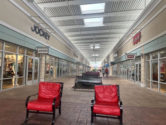 THE OUTLET SHOPPES AT ATLANTA - Updated December 2025 - 112 Photos ...