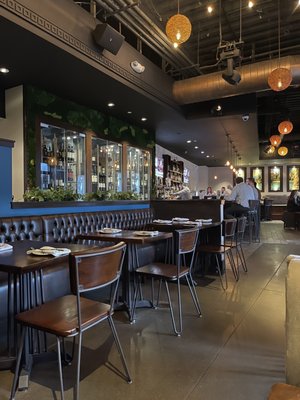 LAGO EAST BANK - Updated July 2025 - 412 Photos & 405 Reviews - 1091 W ...