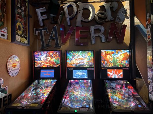 FLIPPERS TAVERN - Updated November 2025 - 174 Reviews & 211 Photos ...