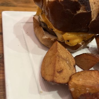 CAFE NOLA - Updated December 2025 - 671 Photos & 831 Reviews - 4 E ...