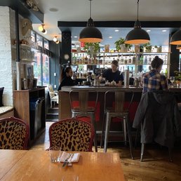 LEFT BANK - Updated December 2025 - 377 Photos & 385 Reviews - 117 ...