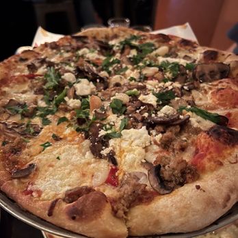 FEDERAL PIZZA - 1232 Photos & 1553 Reviews - 5210 N Central Ave ...