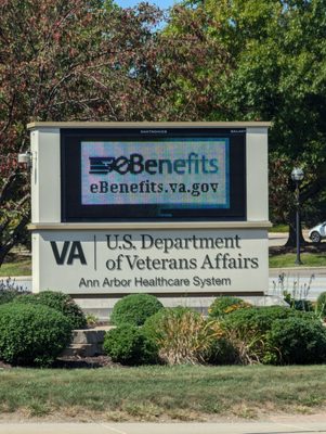 VA ANN ARBOR HEALTHCARE SYSTEM - Updated December 2025 - 35 Photos & 20 ...