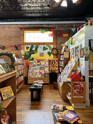 HIPOCAMPO CHILDREN’S BOOKS - Updated January 2026 - 29 Photos & 11 ...