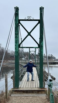 WIGGLY BRIDGE - Updated January 2026 - 93 Photos & 26 Reviews - 30 ...