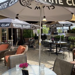 DESHA’S AMERICAN TAVERN - Updated October 2024 - 167 Photos & 237 ...