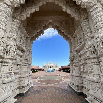 BAPS SHRI SWAMINARAYAN MANDIR, CHICAGO - Updated October 2025 - 261 ...