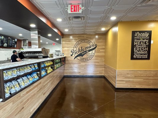 PICKLEMAN’S GOURMET CAFE - Updated May 2024 - 14 Photos - 13516 S Alden ...