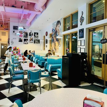 JUKE N JIVE CREAMERY - Updated August 2025 - 13 Photos & 18 Reviews ...