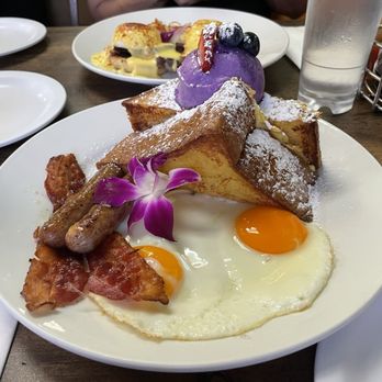 GUIEB CAFE - Updated November 2024 - 856 Photos & 414 Reviews - 98025 ...