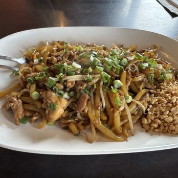 RICESTRING NOODLE SHACK - Updated June 2025 - 2519 Photos & 961 Reviews ...