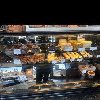 CRUST - Updated December 2024 - 498 Photos & 331 Reviews - 104 W ...