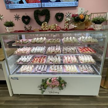 THE CHEESECAKERY - Updated September 2025 - 13 Photos - 8144 Beechmont ...