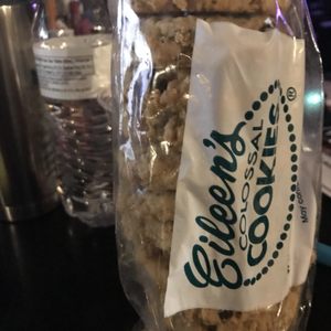 EILEEN’S COLOSSAL COOKIES - 22 Photos & 30 Reviews - Bakeries - 9044 S ...