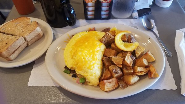 BRIARFIELD CAFE - 14 Photos & 39 Reviews - 3220 Briarfield Blvd, Maumee ...