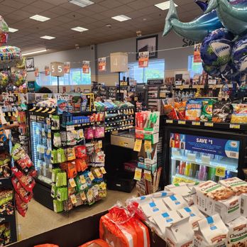 VONS - Updated December 2025 - 45 Photos & 47 Reviews - 576 W Main St ...