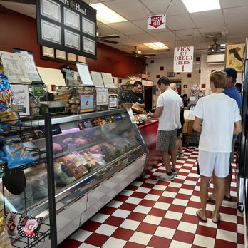 V & S ITALIAN DELI & SUBS - Updated July 2024 - 499 Photos & 715 ...
