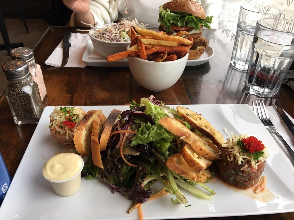 LA BOULETTE - 50 Photos & 50 Reviews - 2223 Rue Beaubien E, Montréal ...