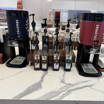 AMTRAK METROPOLITAN LOUNGE - Updated January 2026 - 148 Photos & 20 ...