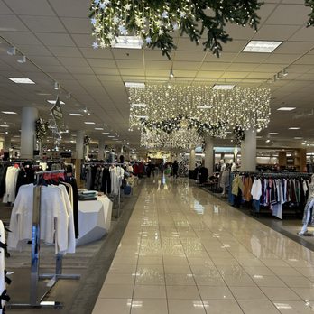 NORDSTROM BARTON CREEK SQUARE - Updated October 2025 - 95 Photos & 204 ...