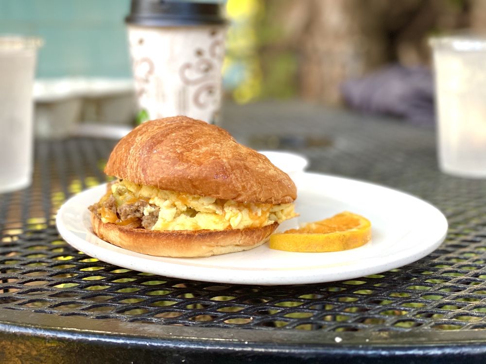 BLUE HOUSE BAKERY & CAFE - Updated August 2024 - 269 Photos & 298 ...