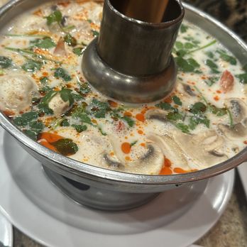 ARIYA THAI KITCHEN - Updated October 2025 - 315 Photos & 271 Reviews ...