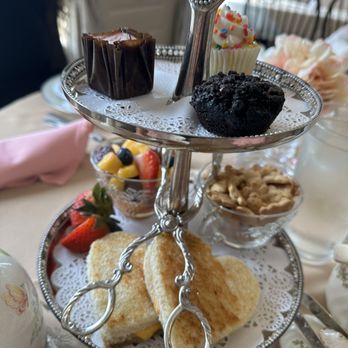 RUSTIC ROOT - Tea Room in Beech Grove, Indiana at 626 Main St - 299 ...