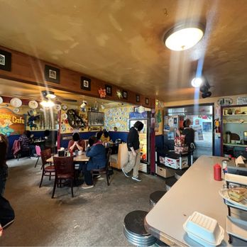 BLUE MOOSE CAFE - Updated January 2026 - 291 Photos & 461 Reviews - 311 ...