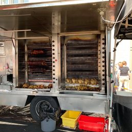 ROLI ROTI GOURMET ROTISSERIE - Updated September 2024 - 1949 Photos ...