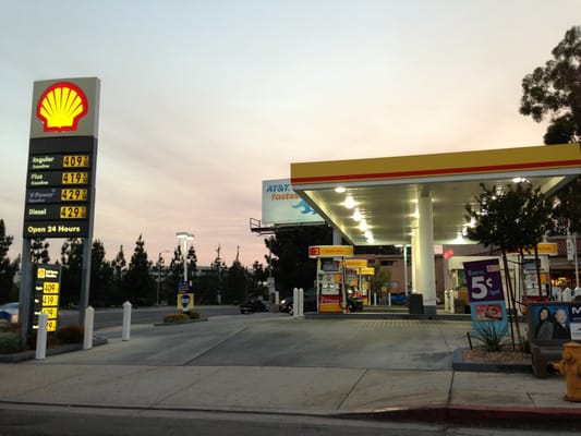 SHELL GAS STATION - 17915 Devonshire St, Los Angeles, California - Gas ...