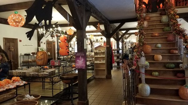 COLONIAL CANDIES - Updated October 2025 - 109 Photos & 50 Reviews - 47 ...