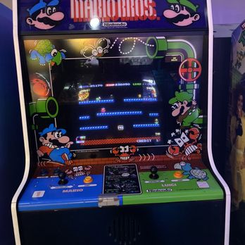 LUCKY SNAKE ARCADE & SPORTS BAR AT SHOWBOAT - Updated September 2025 ...