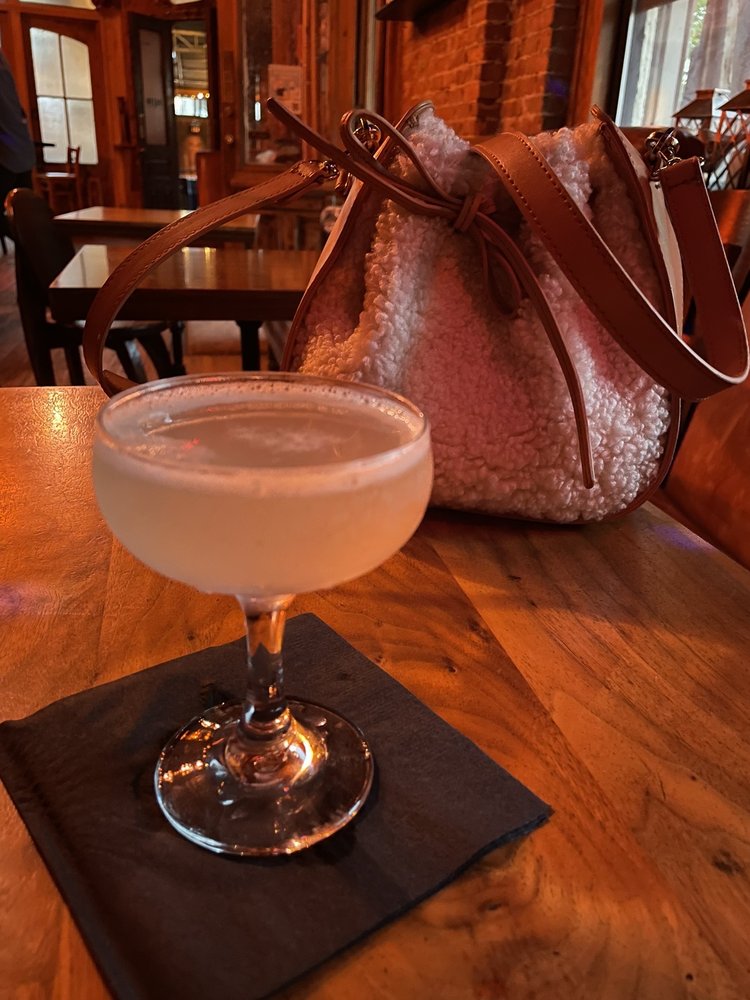 HART BAR - Updated September 2025 - 56 Photos & 50 Reviews - 538 Hart ...