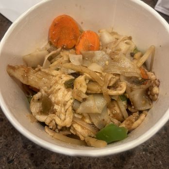 THAI CHILI 2GO - Updated December 2025 - 54 Photos & 84 Reviews - 7450 ...