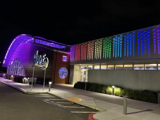 THE DUBLIN WAVE - Updated December 2025 - 223 Photos & 264 Reviews ...