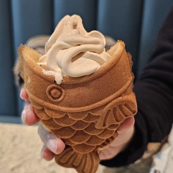 PIPING HOT - Updated March 2025 - 91 Photos & 23 Reviews - 160 8111 ...