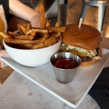 STATE SOCIAL HOUSE - Updated June 2026 - 497 Photos & 517 Reviews ...